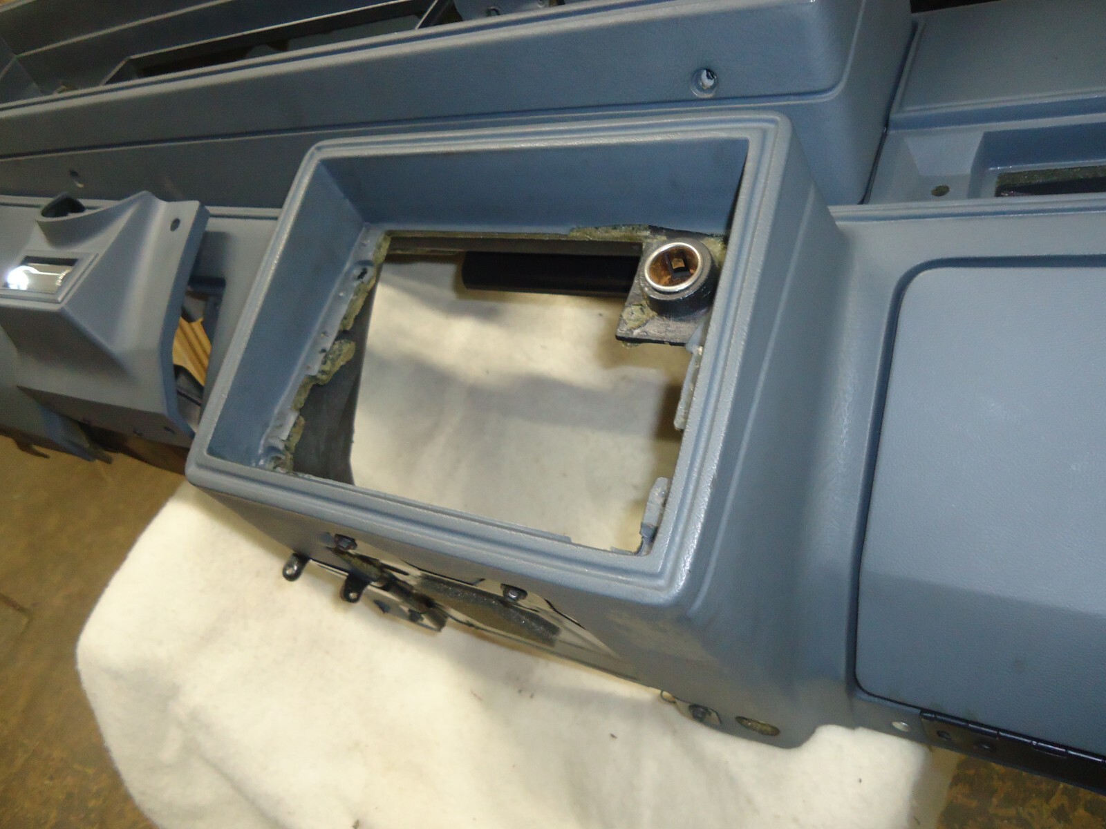 1978-1988 OLDS CUTLASS SUPREME 442 DASH PAD | eBay