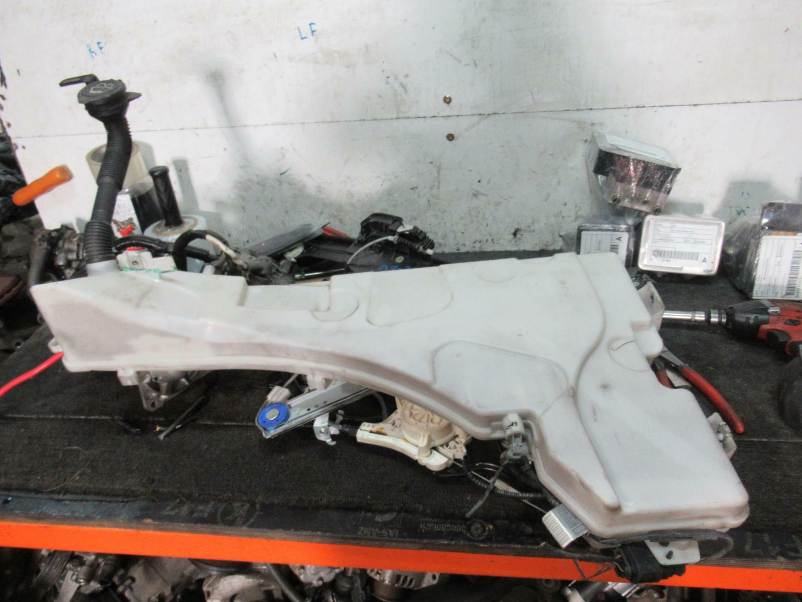 BMW X5 WASHER BOTTLE E70, W/ H/LAMP WASHER TYPE, 03/07-08/13 07 08 09 ...
