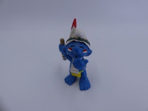 Schleich® Rain Dancer Smurf Indian Hatchet BRAVE PVC MINI FIGURE | eBay