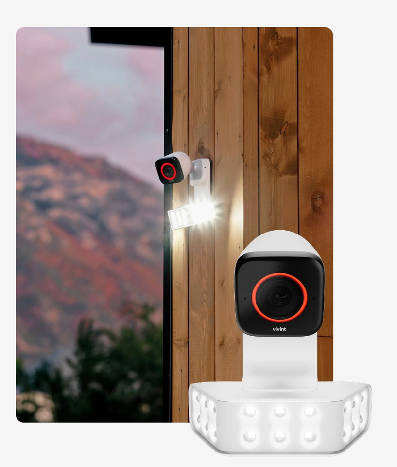 2025 Vivint Outdoor Camera Pro Gen 2 & Spotlight Open Box w/ Plug ...