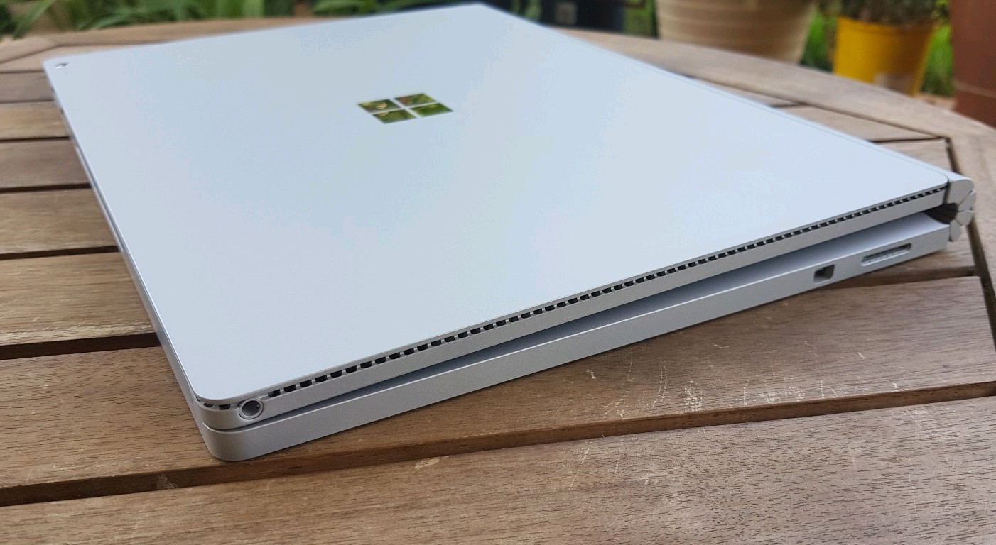 Microsoft Surface Book 13.5" Touchscreen (512GB SSD, Intel Core i7 ...