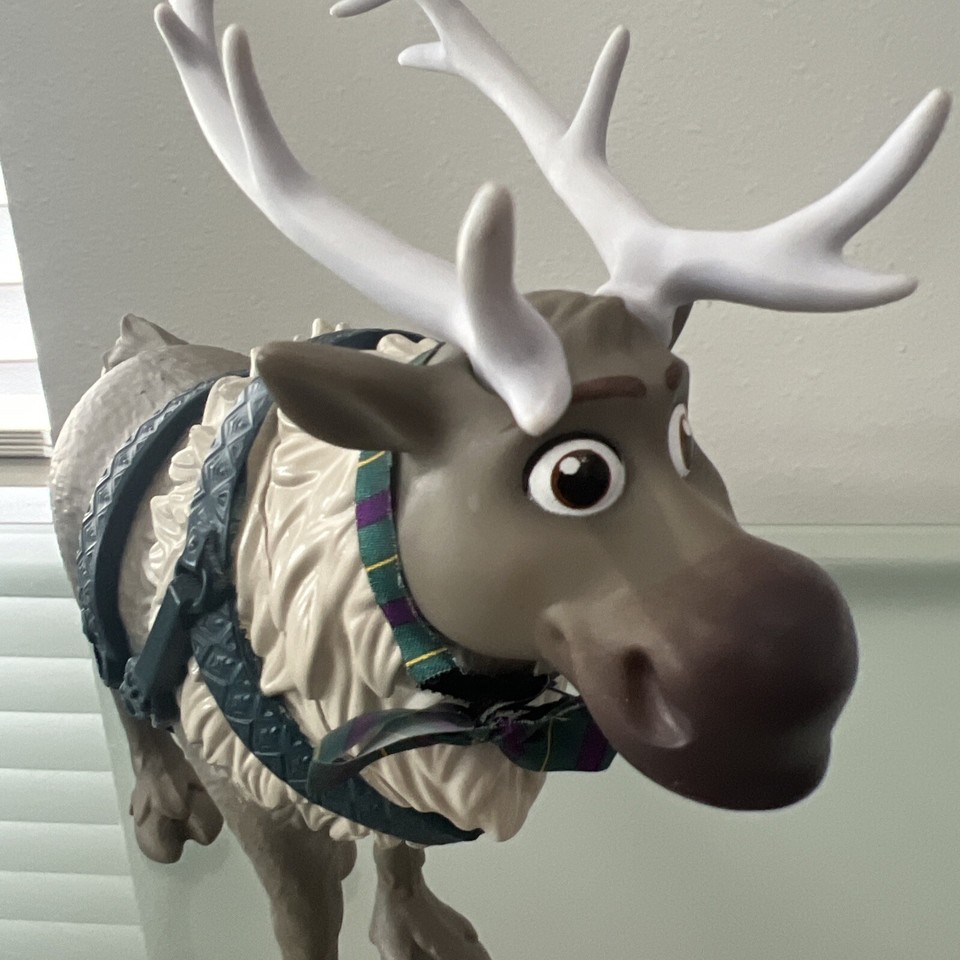 Disney Frozen 2 Amazon Exclusive 9" Sven The Reindeer Figure Doll ...