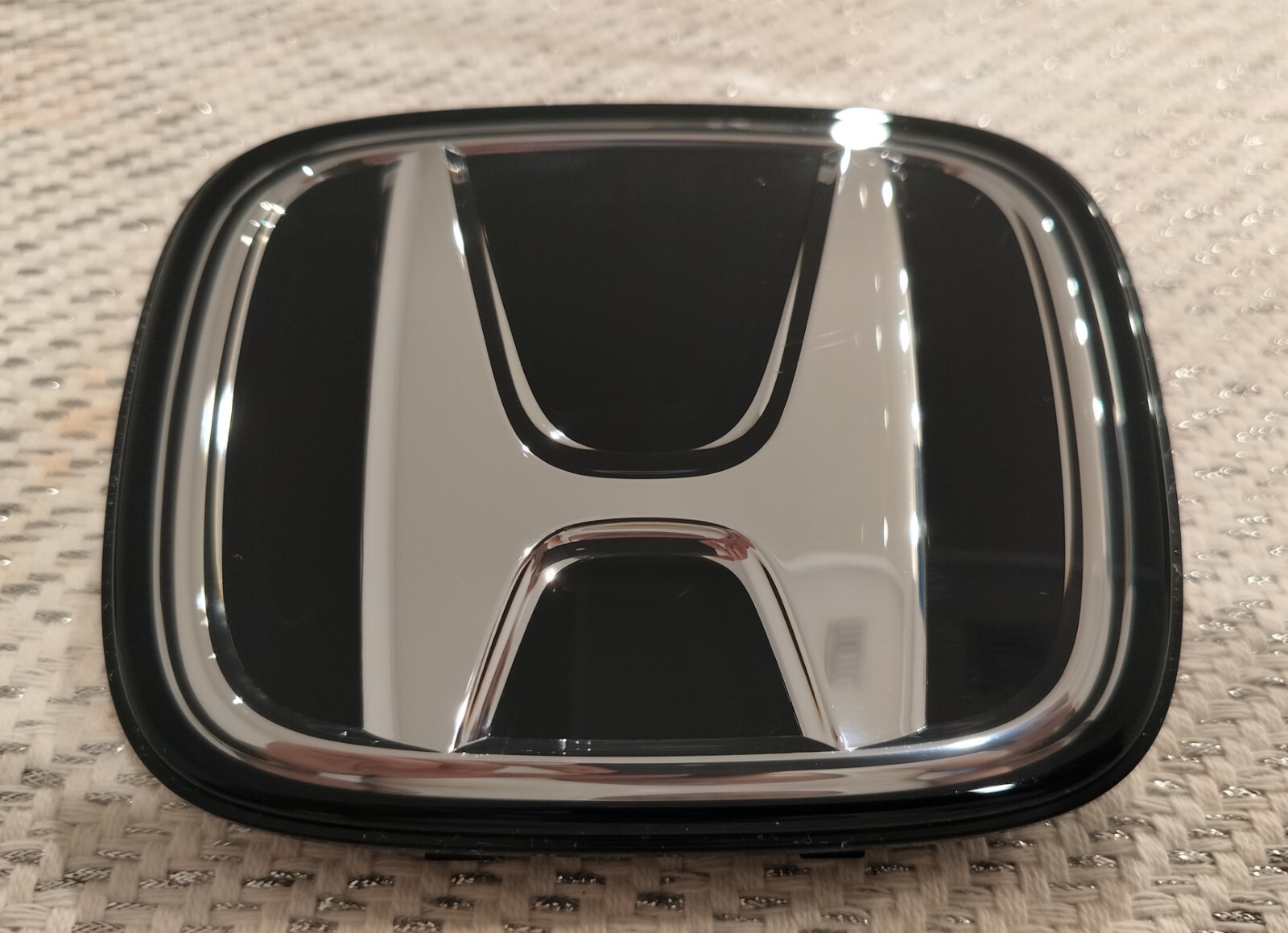 2023 Honda Accord Front Emblem Logo Badge Black 75710-30A-A01 Work With ...