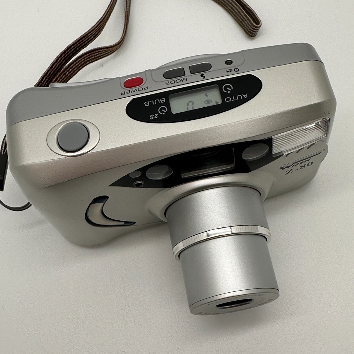 Vintage Wizen Z-80 Power Zoom 38-80 mm 35mm Film Camera With Vintage Wizen Z-80 Power Zoom 38-80 mm 35mm Film Camera With