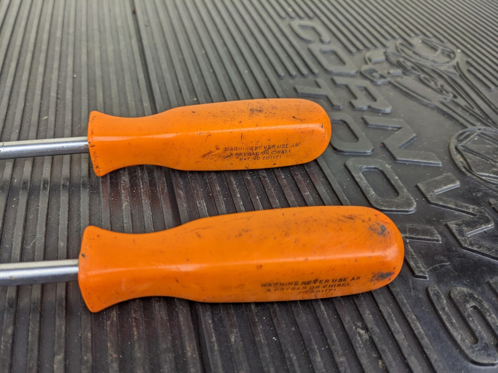 #bd565 SNAP ON TOOLS ORANGE FLAT / SLOTTED SCREWDRIVER SET ssd4100 ...