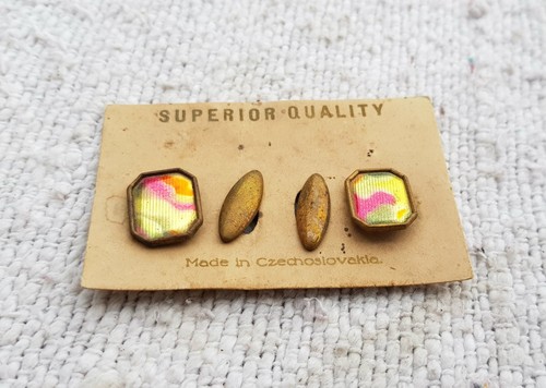 Vintage Buttons Superior Quality Complete Set Collectible ...