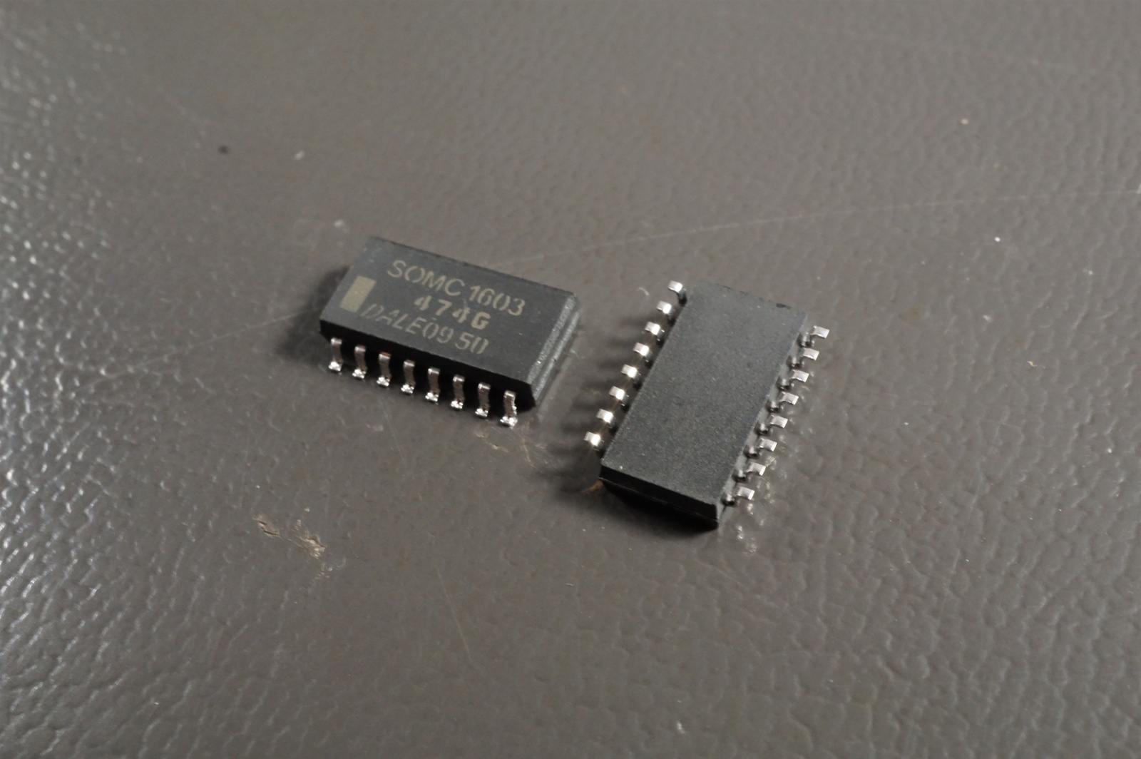 Lot of 2 SOMC1603470KGDC Vishay Resistor Array 470K Ohm 8 Elmt 1.28W 2% ...
