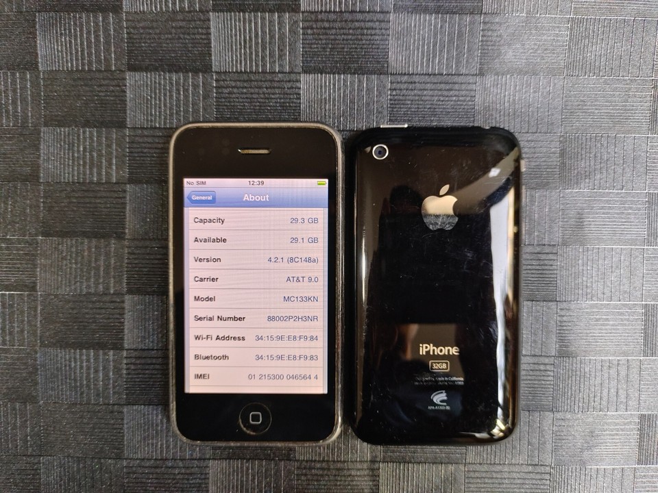 Apple iPhone 3GS (iPhone 3rd gen) 8/16/32GB Black/White UNLOCKED Good Condition | eBay