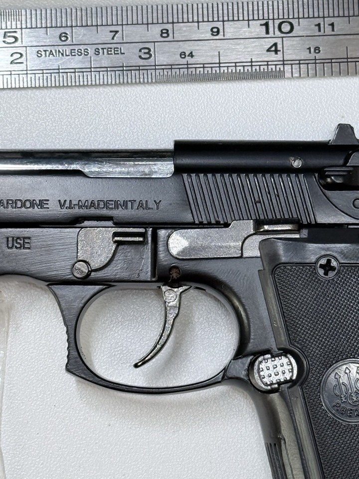 ALLOY Army Beretta M92 A1 Shell Eject COLLECTORS Toy Gun 1:2 Metal ...