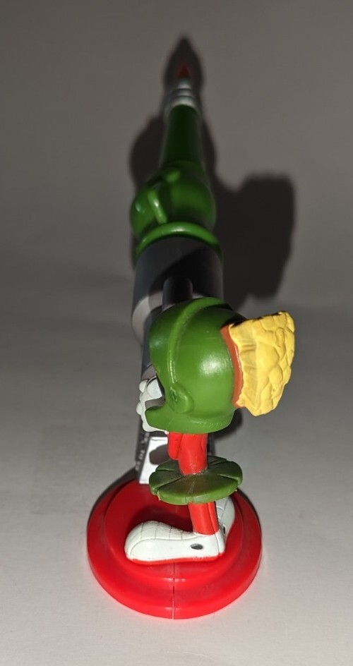 Marvin The Martian Magnetic Blaster Pen Figure Stand VERY Rare HTF EUC ...