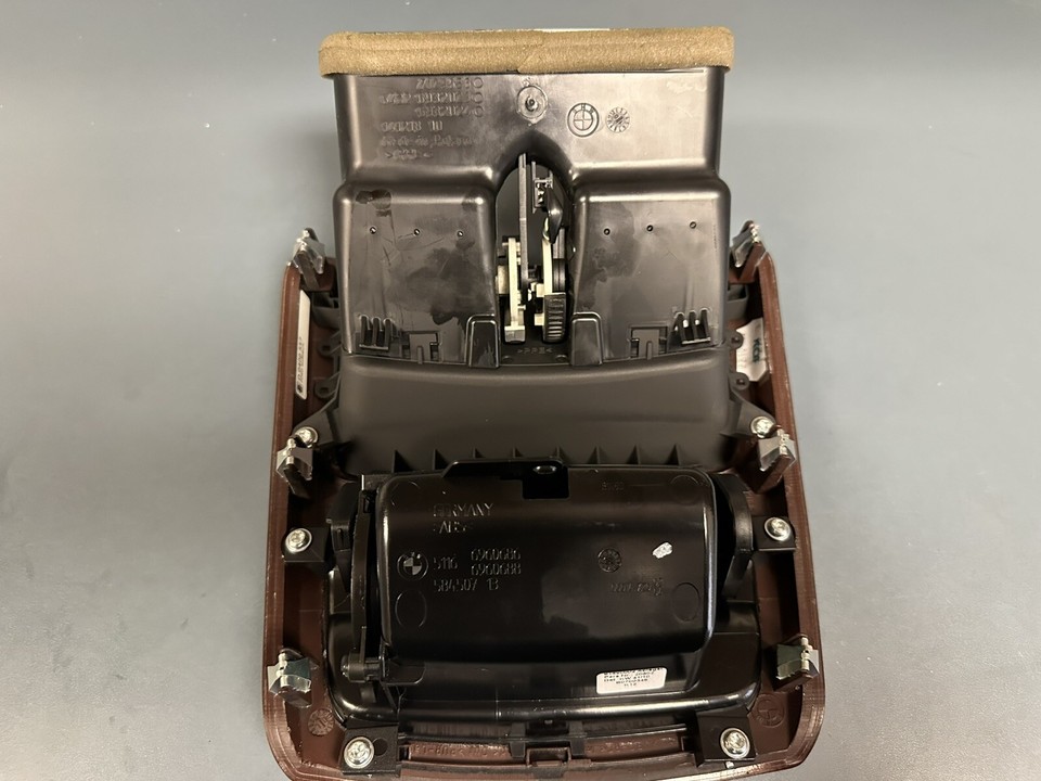 BMW 3 Coupe E92 E93 328i 335i 330d Rear Center console air vents ...
