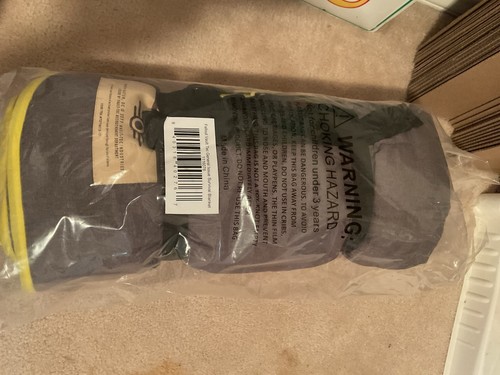 Fallout 4 76 Vault-Tec General Issue Survival Blanket Patch Logo Figure ...