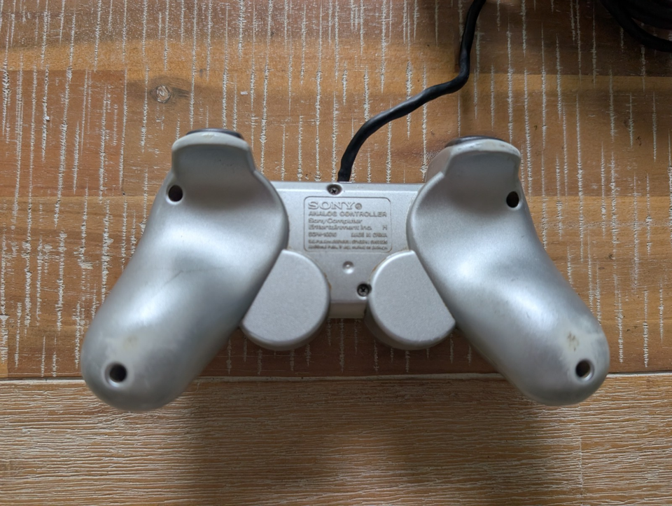 Sony PlayStation 2 PS2 Silver Slim Console SCPH-70002 + 2 x Controller ...