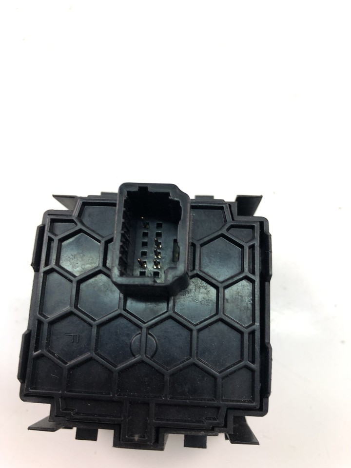 NO2426 RENAULT Headlight Switch Control Unit 251900567R | eBay UK