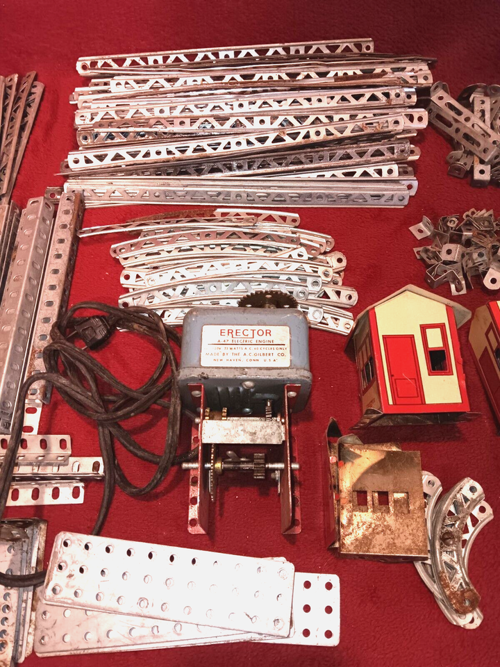 Vintage Gilbert Erector Set 8 1/2 w/Alot Of Pcs Working Motor Please ...