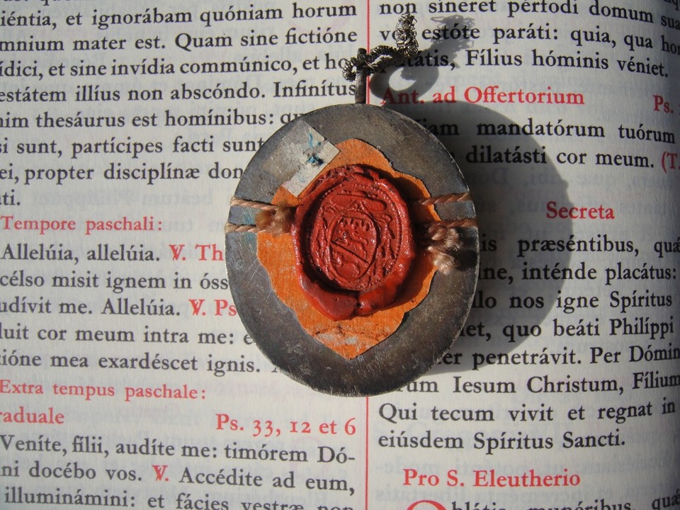 Christian reliquary 1600s 1st class relic St. Margaret | eBay