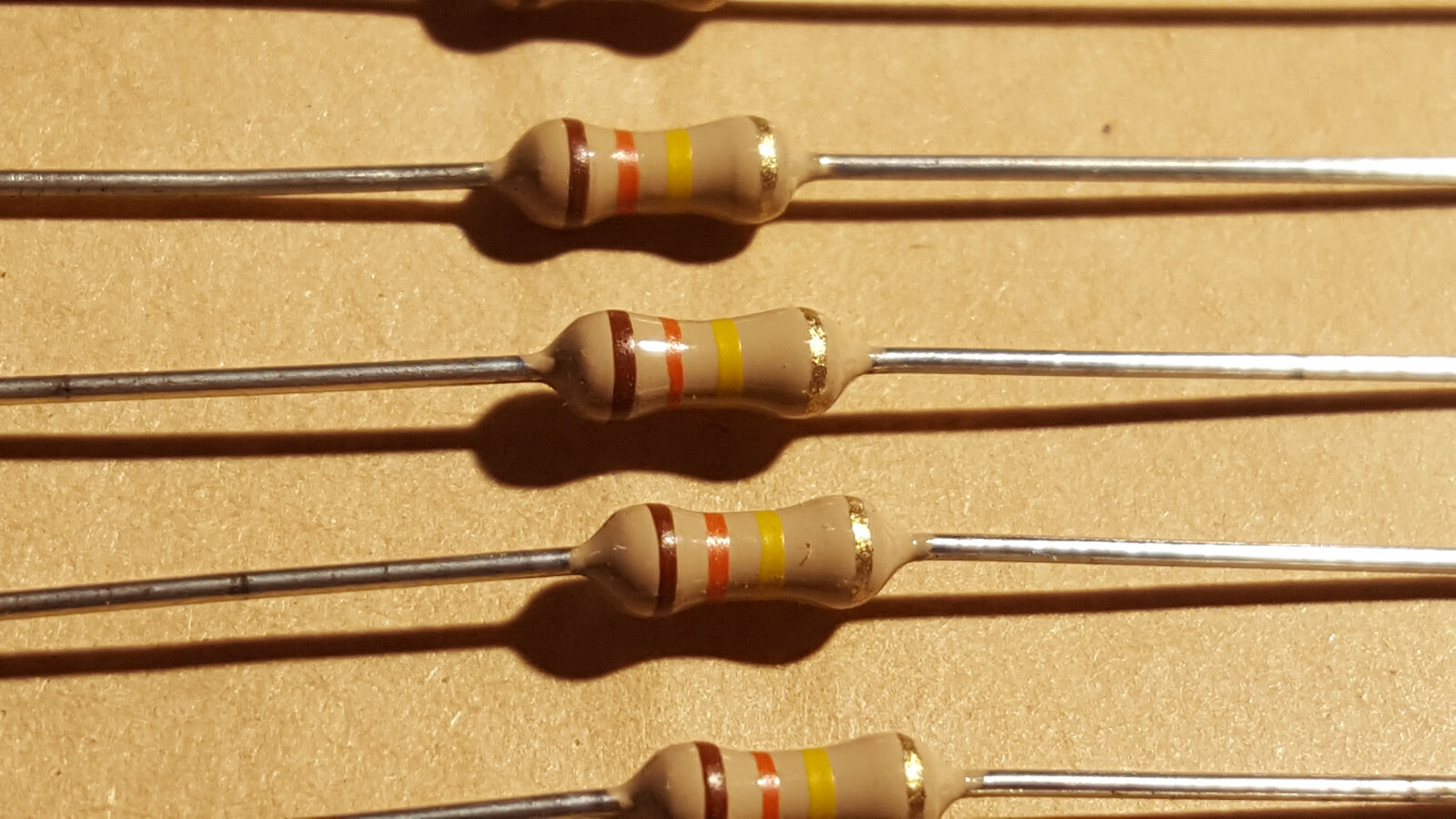 Lot of 4000 RCD COMPONENTS RESISTOR 130K OHM 1/4W +-5% CARBON FILM CF25 ...