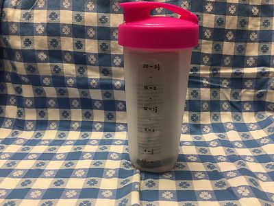 Tupperware Quick Shake Container Pink gravy egg protein mixer Instan ...