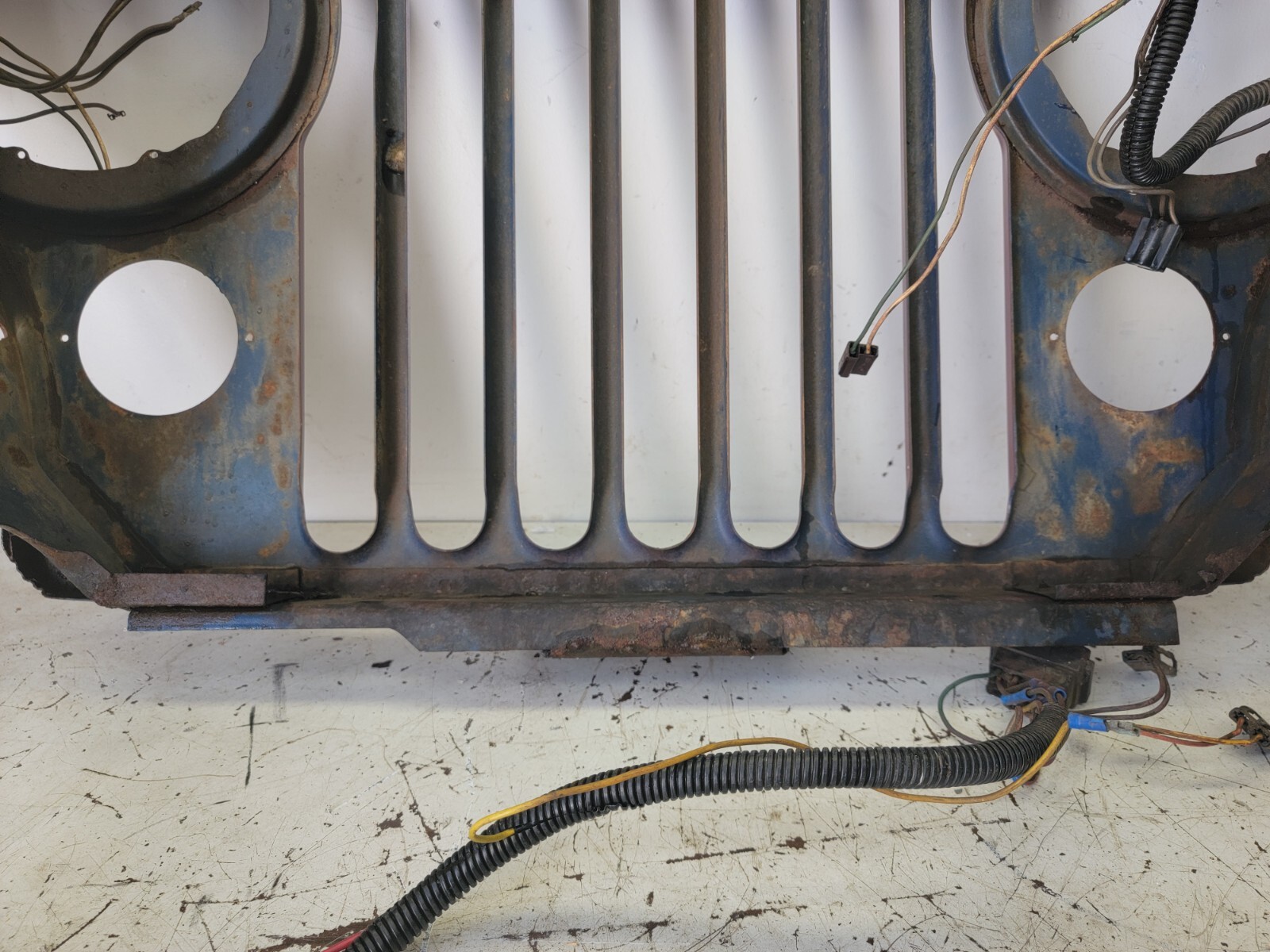 Jeep CJ CJ5 CJ7 CJ8 76-86 OEM Front Marron Grille Grill FREE SHIPPING ...