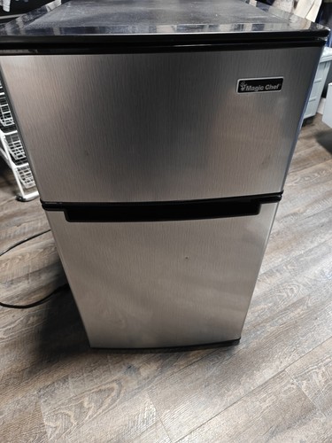 Magic Chef HMDR310SE 3.1 cu. ft. Mini Refrigerator -Stainless Steel ...