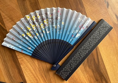 Folding Bamboo Chinese Hand Fan- Blue | eBay