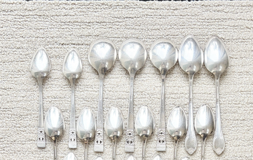 24 Pc ~Silver Plate Spoons Craft/Scrap Lot ~ Varies Patterns | eBay