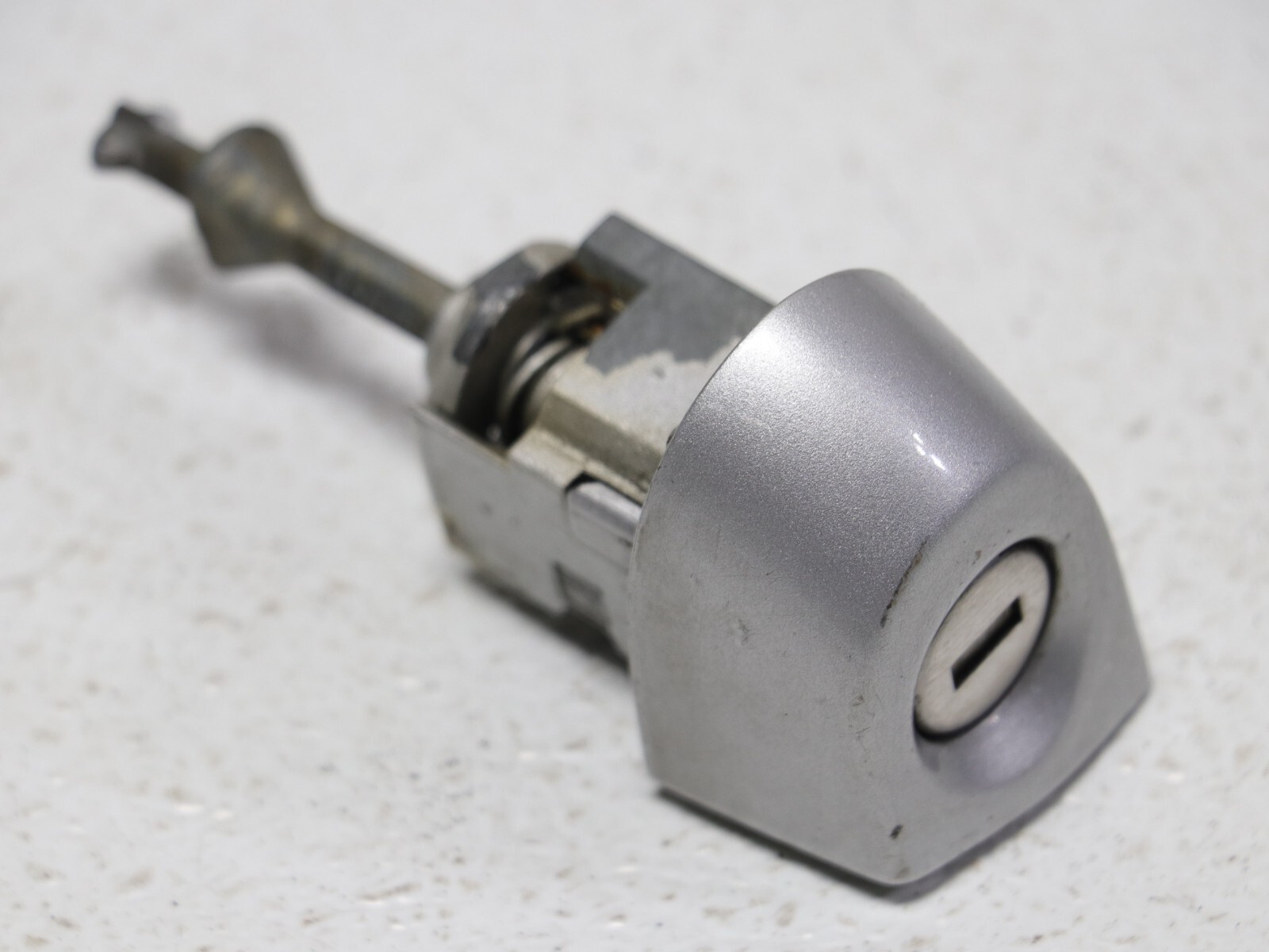 Left Front Driver Side Door Handle Key Lock Hole Keyhole OEM BMW E92 ...