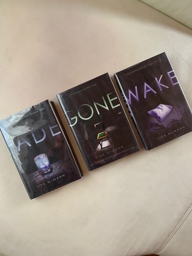 Lisa McMann Wake Fade Gone Lisa McMann SIGNED | eBay