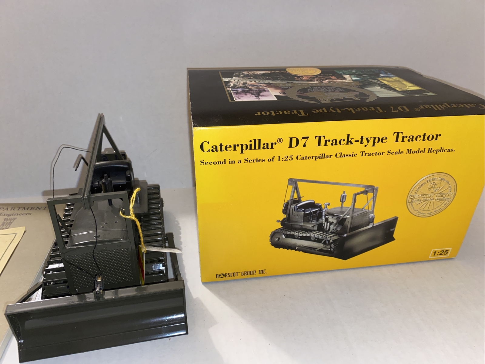 NZG 1:25 Caterpillar D7 Track-Type Tractor (50th Ann. WWII) | eBay