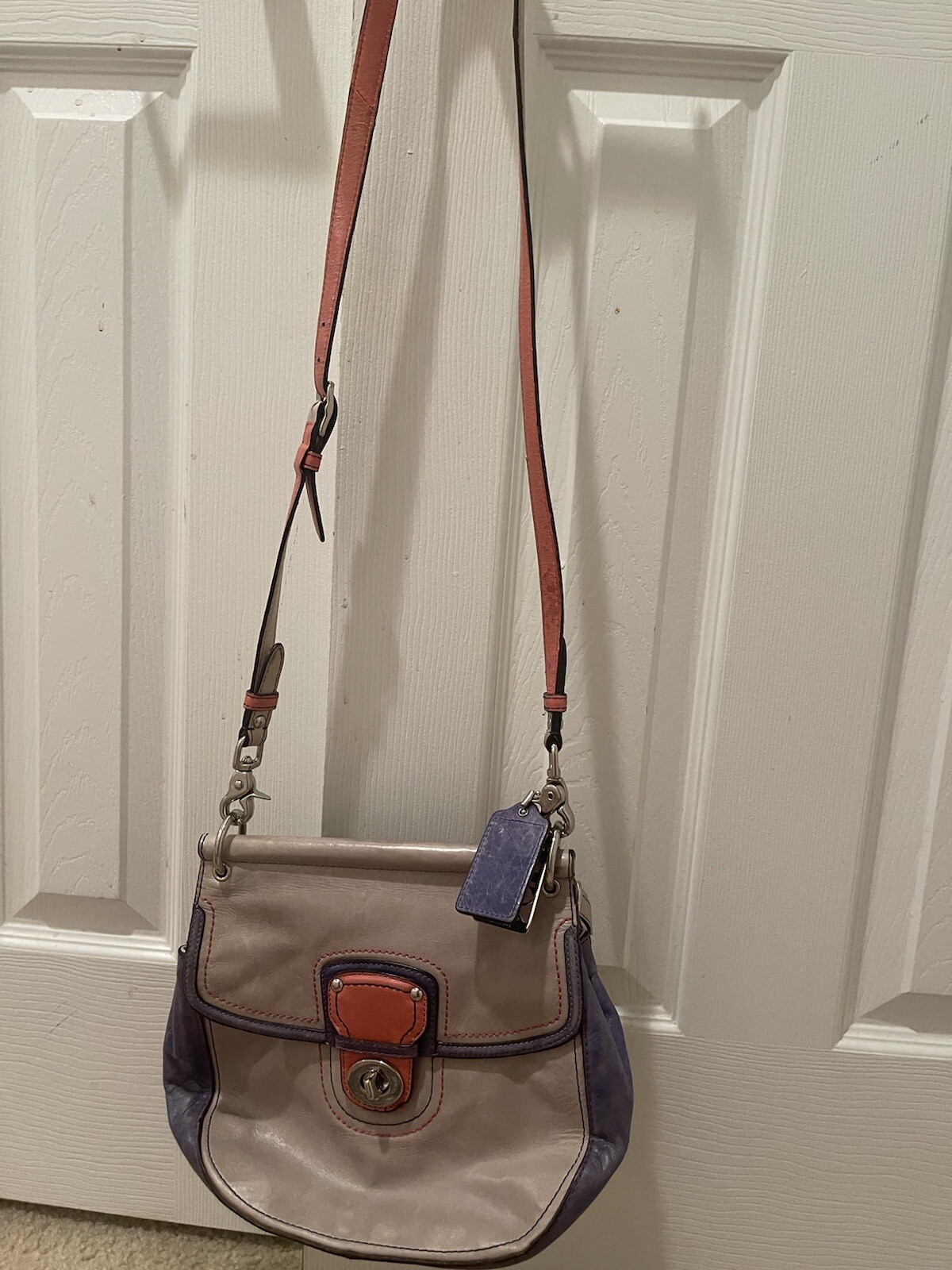 COACH 19031 WILLIS COLOR BLOCK LEATHER CROSS-BODY HAN… - Gem