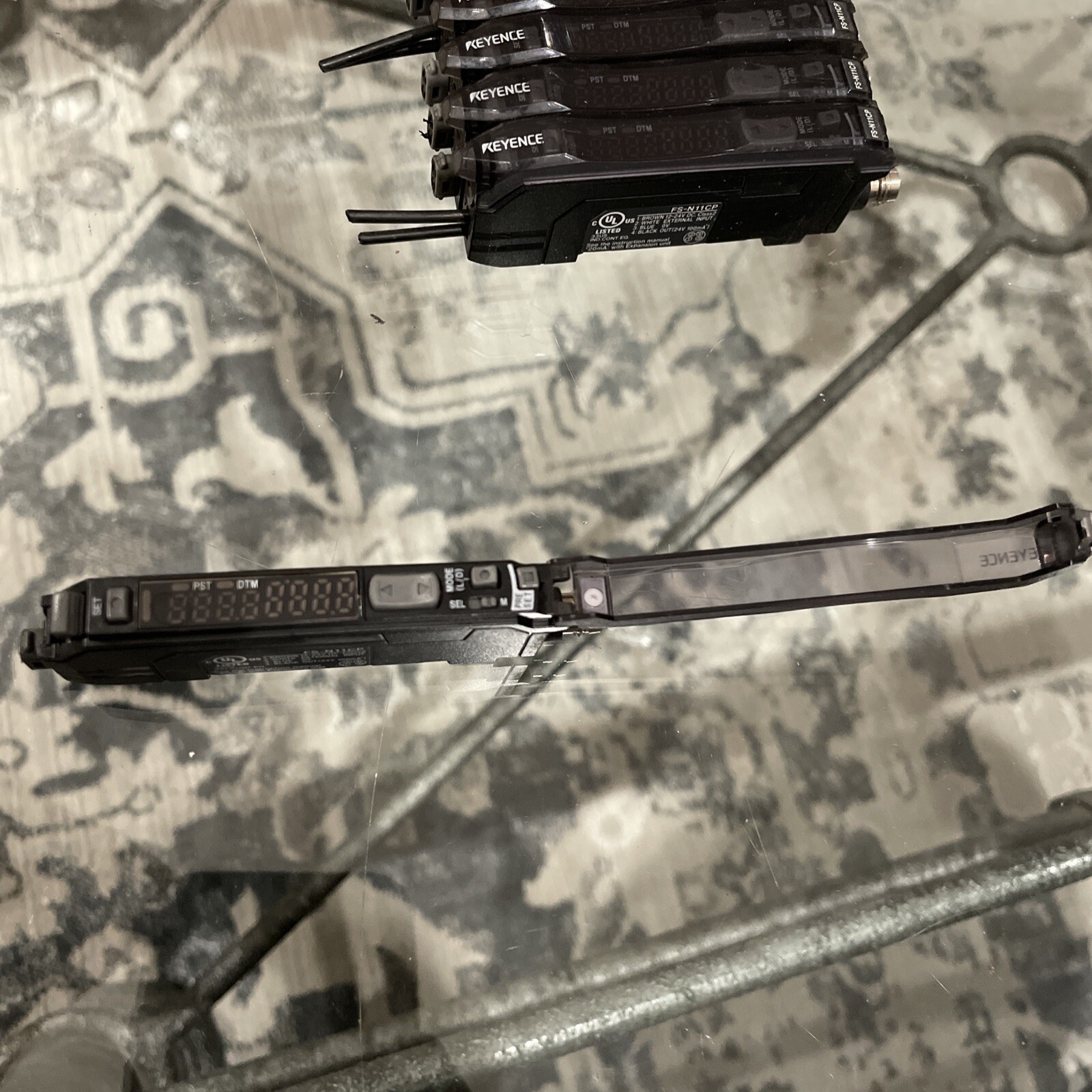 Keyence FS-N11CP Digital Fiber Optic Amplifier | eBay