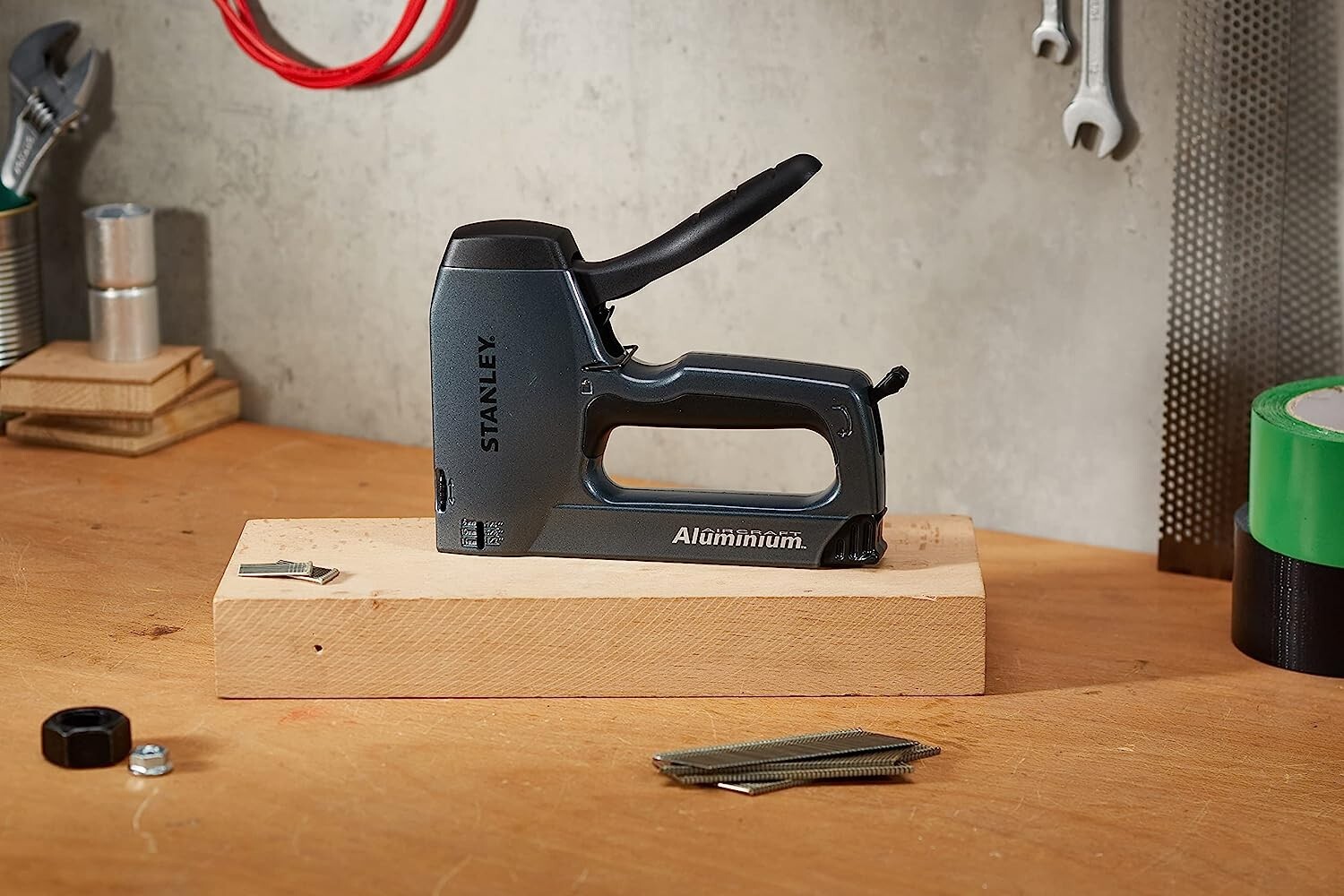 STANLEY Heavy Duty Staple Gun/Brad Nailer, 0-TR250 | eBay