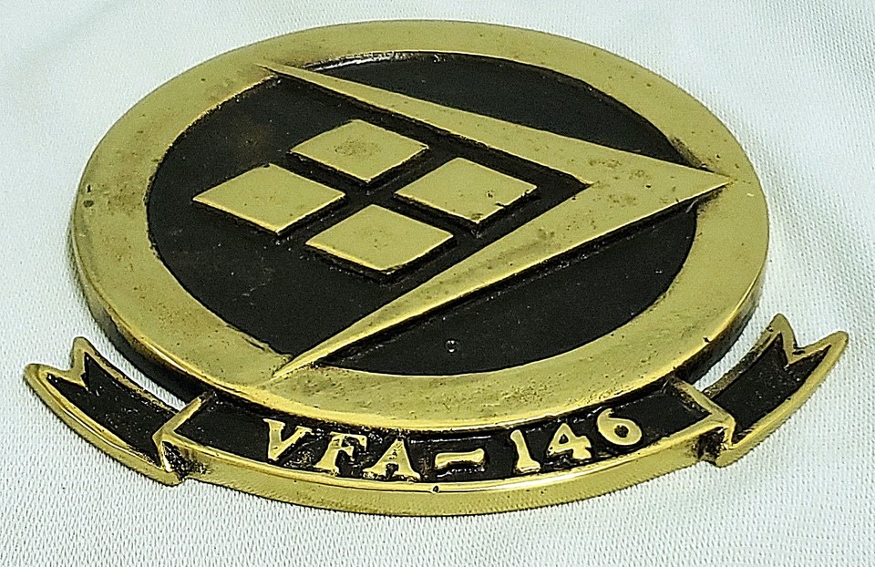 SOLID BRASS US NAVY BLUE DIAMONDS VFA-146 SQUADRON CREST INSIGNIA ...