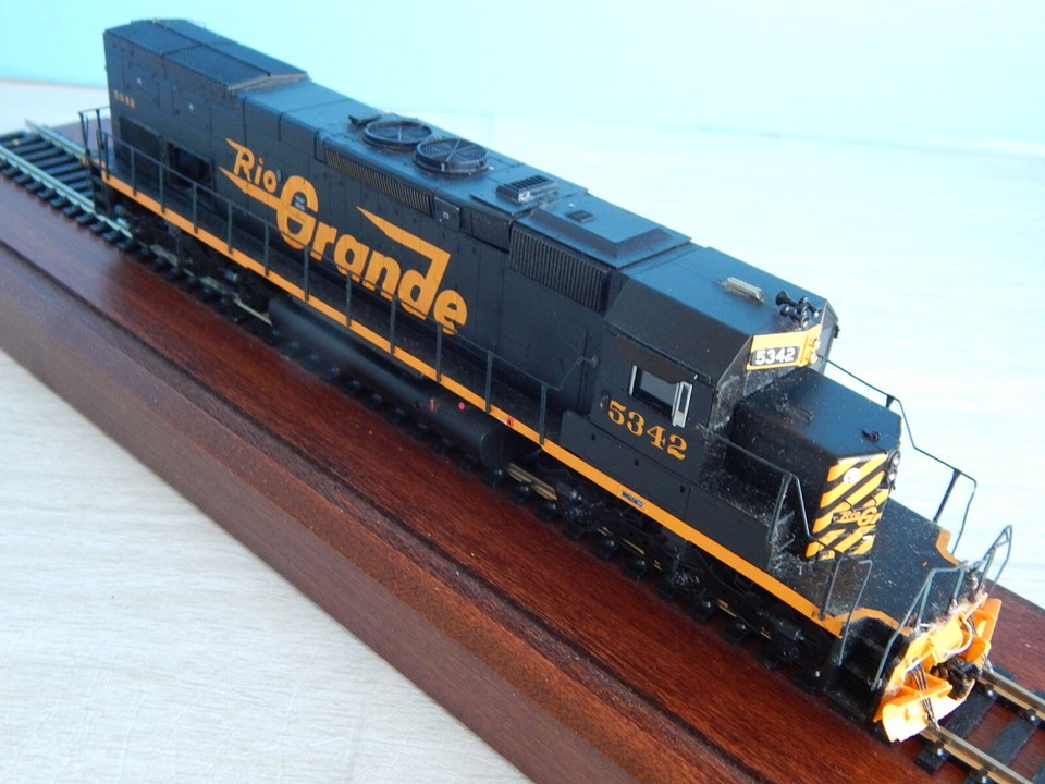 Athearn 95129 HO Rio Grande SD40T-2 Diesel Locomotive #5342 DCC Ready ...