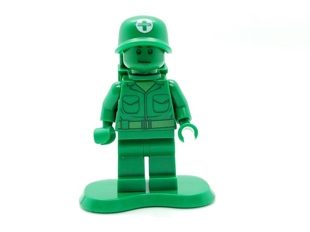 LEGO TOY STORY GREEN ARMY MAN MEDIC BACKPACK MINIFIGURE SOLDIER MINIFIG ...