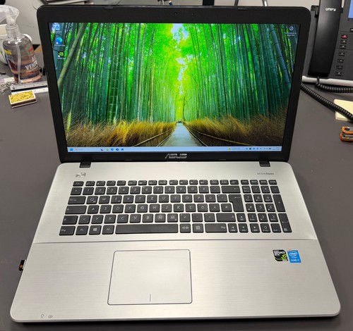 Asus X751L - i7, GeForce GTX 850M, 250GB SSD, 8GB RAM, 17", 2 x ...