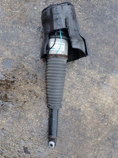 Audi A8 3.0tdi 2012 Rear Right Air Suspension Shock Absorber 4H0616002M ...