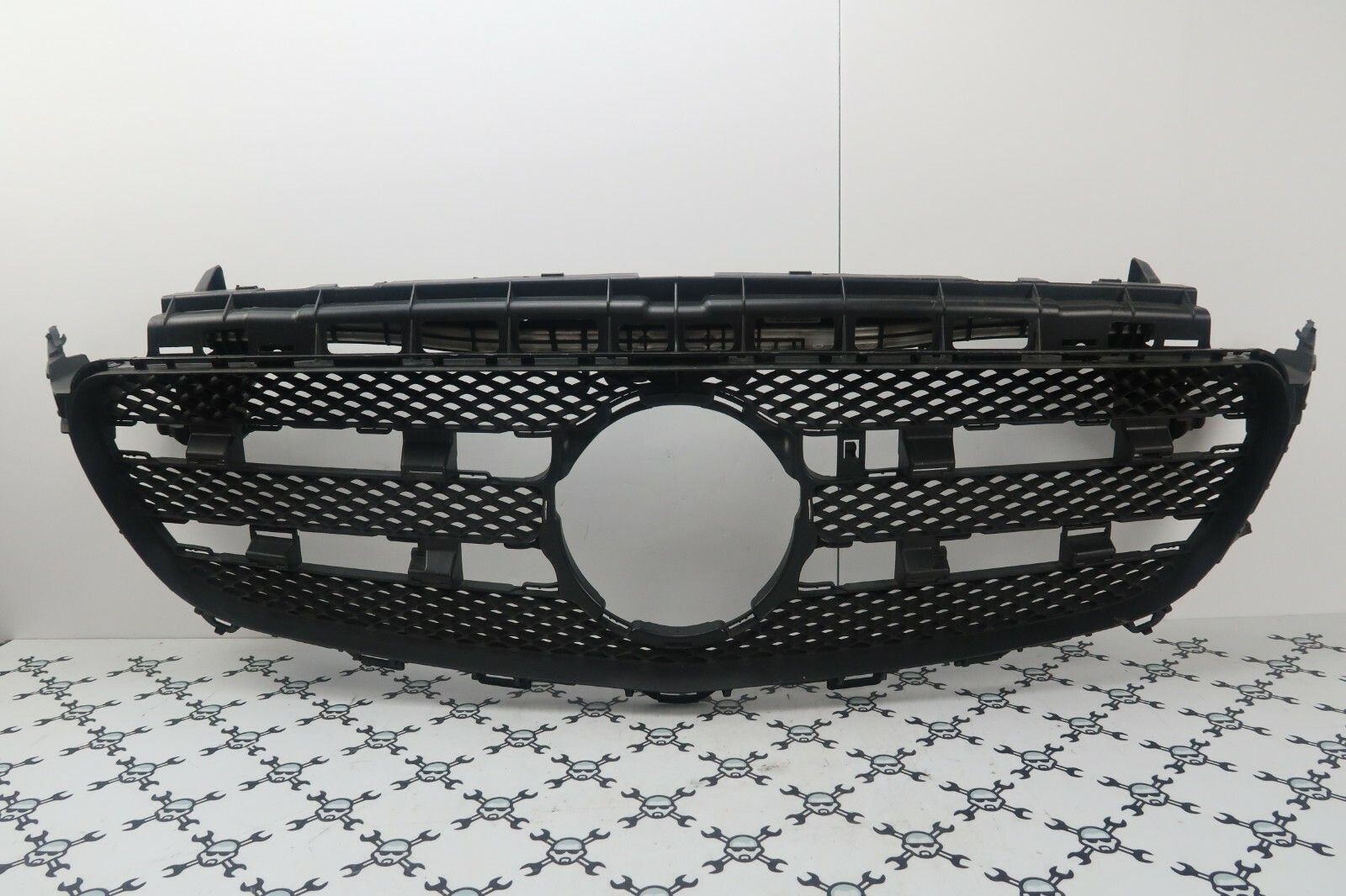 2018 2019 MERCEDES BENZ W213 E CLASS GRILL MESH + GRILL SUPPORT OEM ...