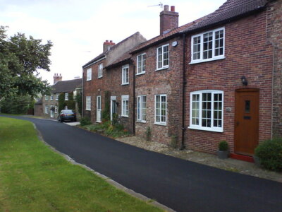 Photo 6x4 Cottages at Kirkby Fleetham A selection of 19th C cottages in ...