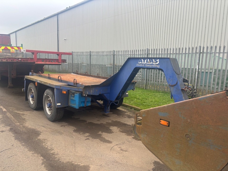Volvo FM7 Drawbar Spec Extending Arm Skip Loader wagon And Drag with ...