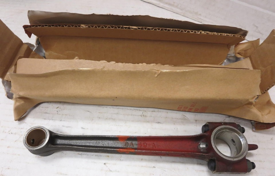 Vintage Wisconsin Small Engine AEN AENL AEH Connecting Rod NOS #DA-49-A ...
