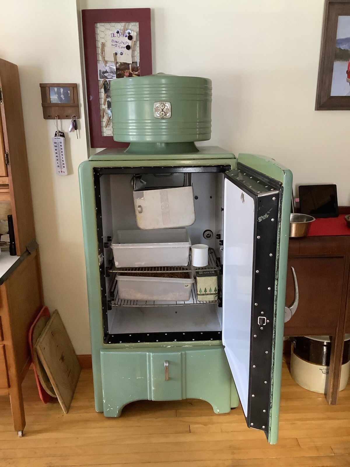 Antique Dome Top GE Refrigerator | eBay