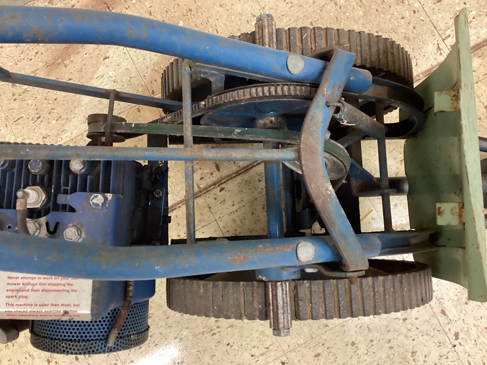 Jari Sickle Mower Briggs & Stratton Lawn Cutter Local Pickup Southwest ...