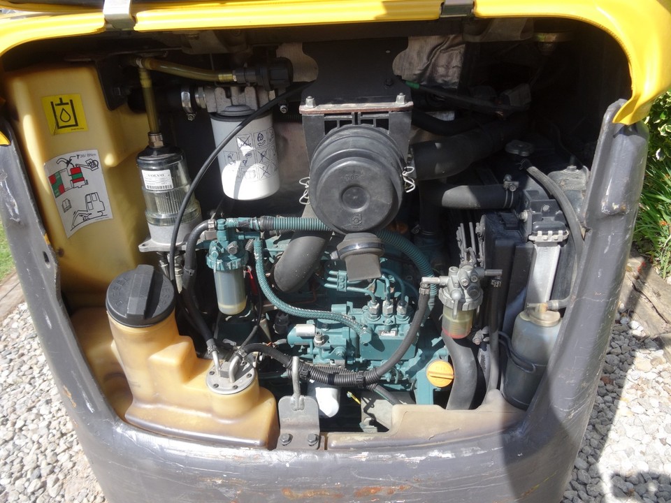 VOLVO EC15C, 1.5T, MINI DIGGER, EXCAVATOR, 2015, 3 buckets, | eBay UK