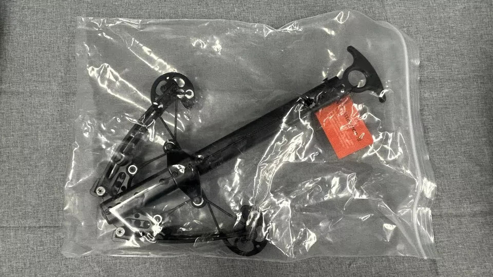 MINI STRIKER PISTOL CROSSBOW WITH 8 HUNTING BOLTS Kit | eBay