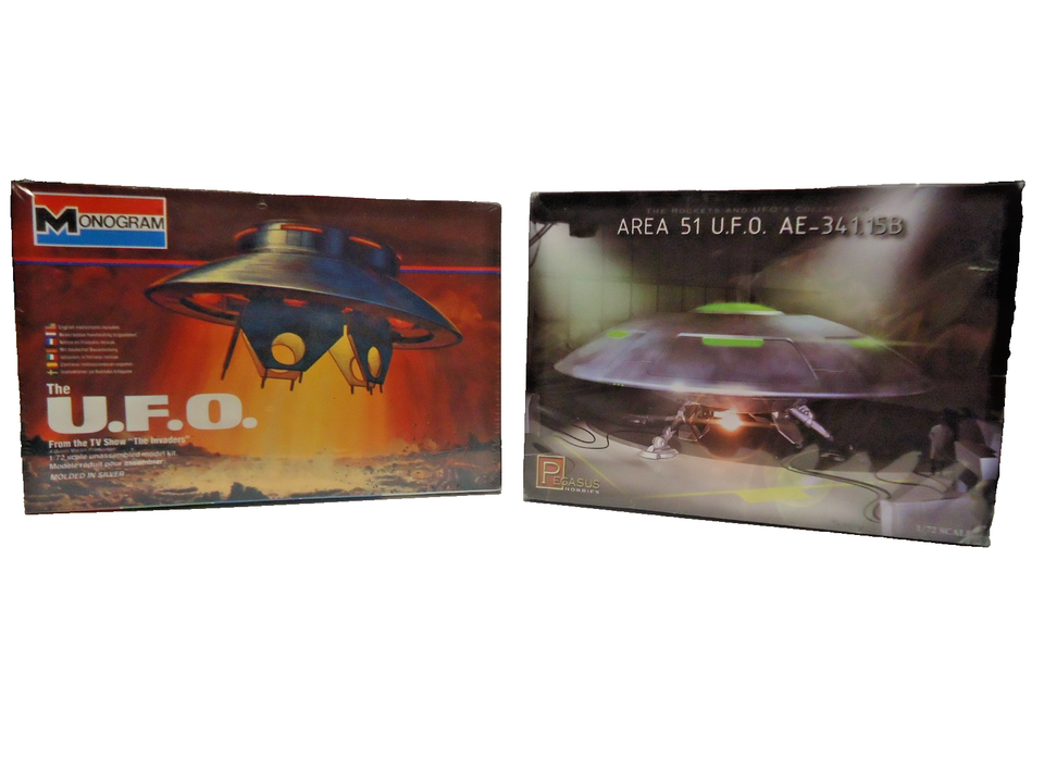 U.F.O. FLYING SAUCER MODEL KIT SET FACTORY SEALED THE INVADERS AREA 51 ...