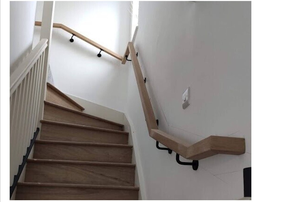 Modern SQUARE SOLID OAK Handrail/Banister + Stainless or Matt Black ...