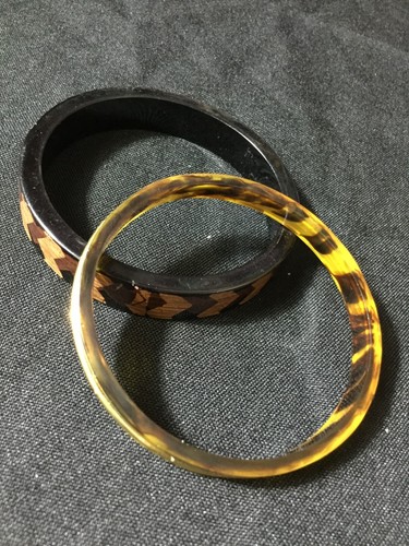 Vintage LUCITE RESIN BANGLE SET gold metal wood tone | eBay
