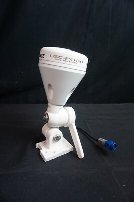 Fishfinders - Lowrance Lgc-2000 Gps