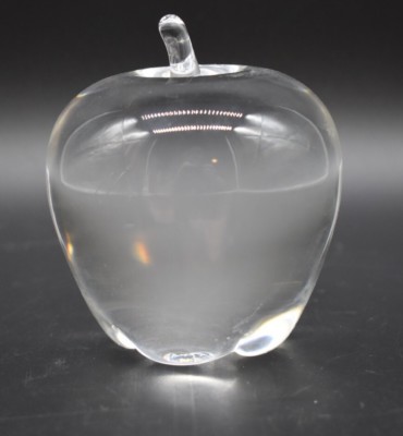 Steuben Art Glass Temptation Agnus Mcdougall 4" Apple Paperweight ...